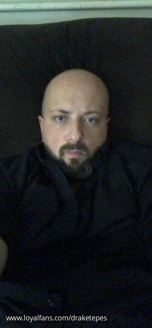 Drake Tepes's videos and clips | Official account | LoyalFans