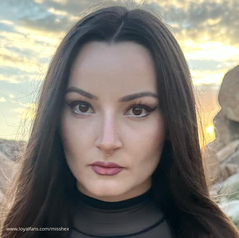 Mistress Hex's Official Social Fan Page | LoyalFans