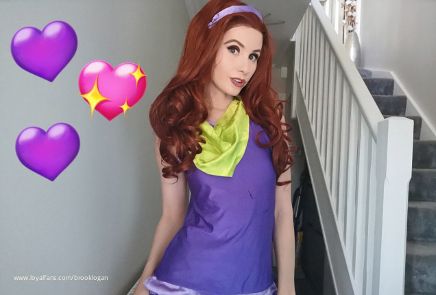 Dress Up Season 🎃🎃 - Brook Logan Official Photos | LoyalFans