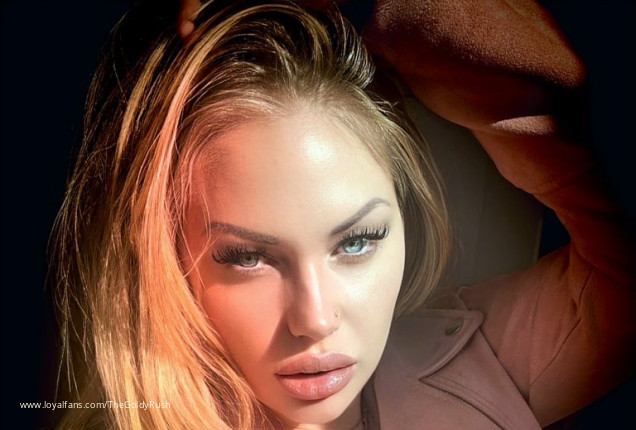 You'll always be a piggy bank for me - The GOLDY rush Official Photos ...