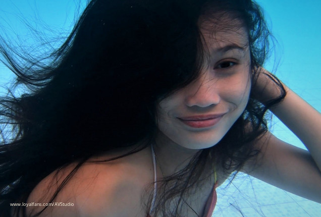 Waterbox breathplay (Zaliya) This time we tried to make sure that she ...