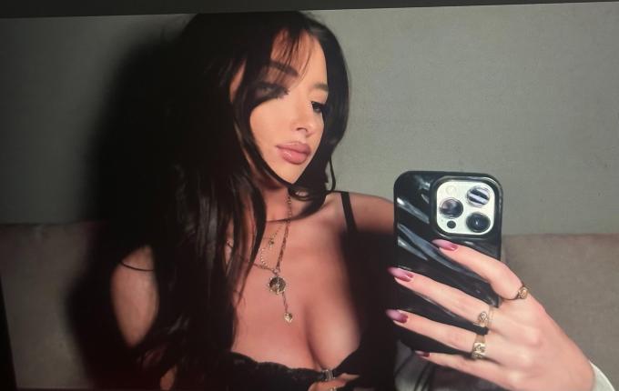 Findom Lilah Lewis ’s Official Social Fan Page | LoyalFans