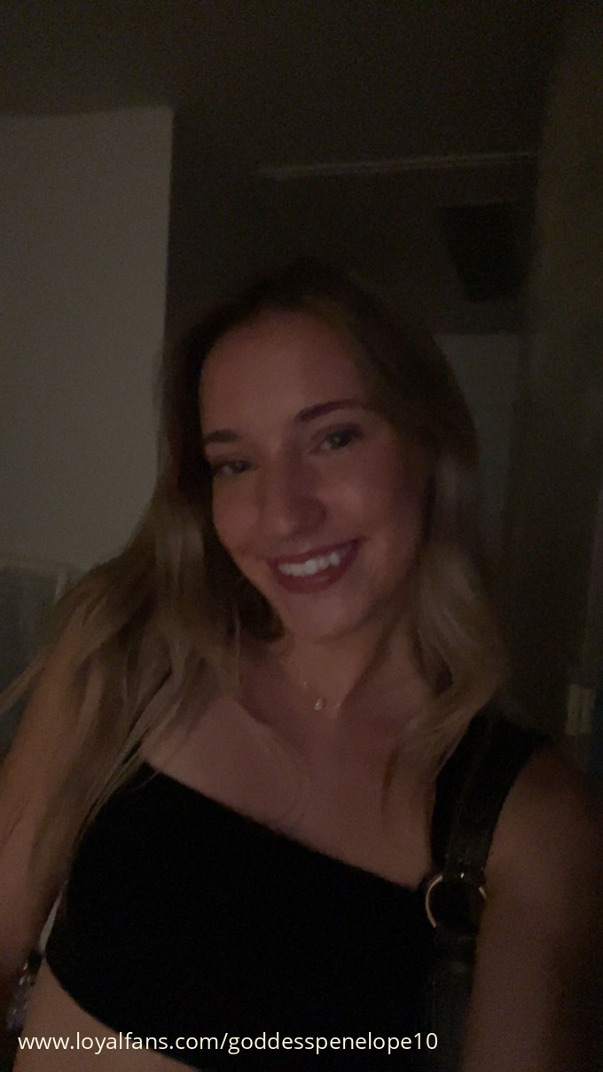 Goddesspenelope10’s Official Social Fan Page | LoyalFans