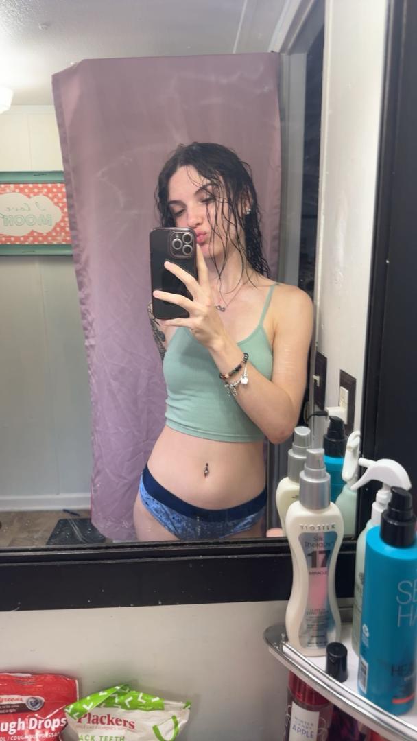 goddess_maii's Personalized Video Shout-Outs | LoyalFans