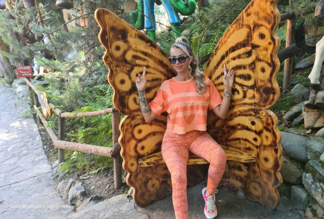 AnneKay Official Photos | LoyalFans