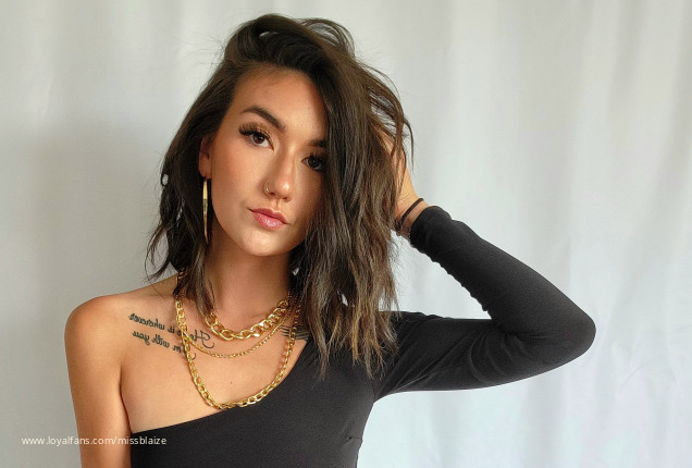 Pay Me For Existing - Findom Goddess Alexxia Official Profile | www ...