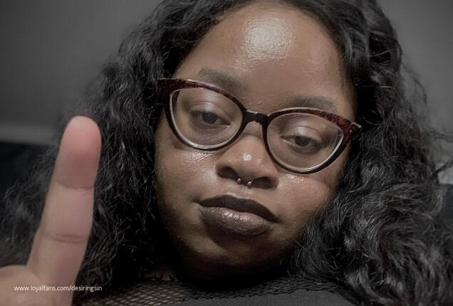 Washing Armpits in the Shower - Princess Sin soles findom bnwo Official ...