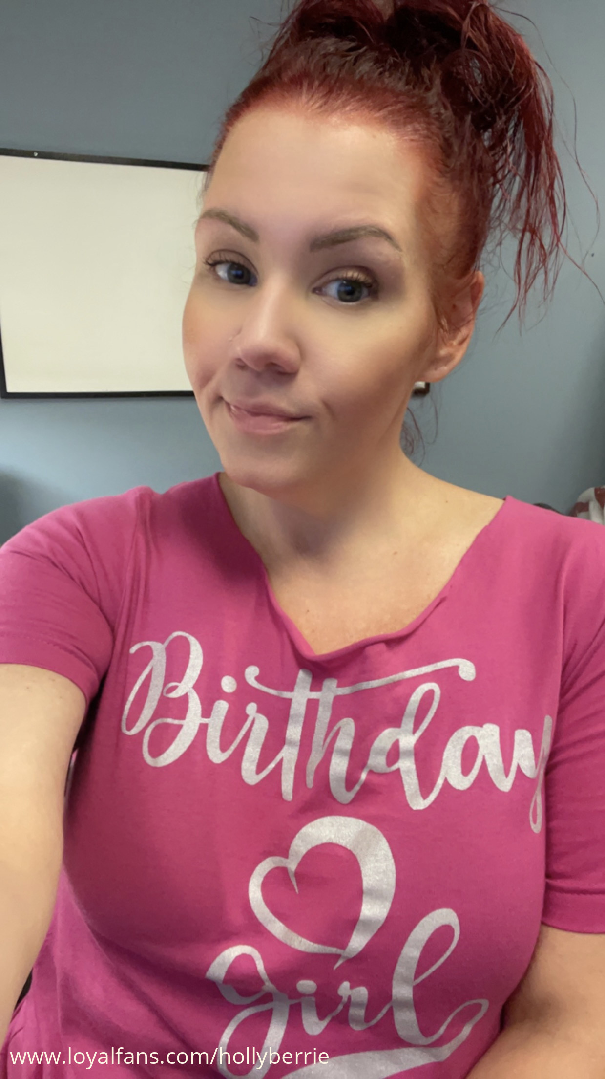 Holly Berrie’s Official Social Fan Page | LoyalFans