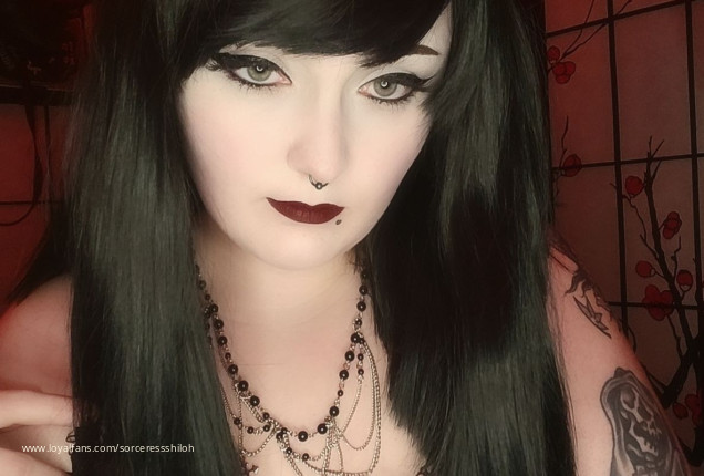 Everyone needs a goth domme controlling them ♡ - Sorceress Shiloh Findom Official Photos | www ...