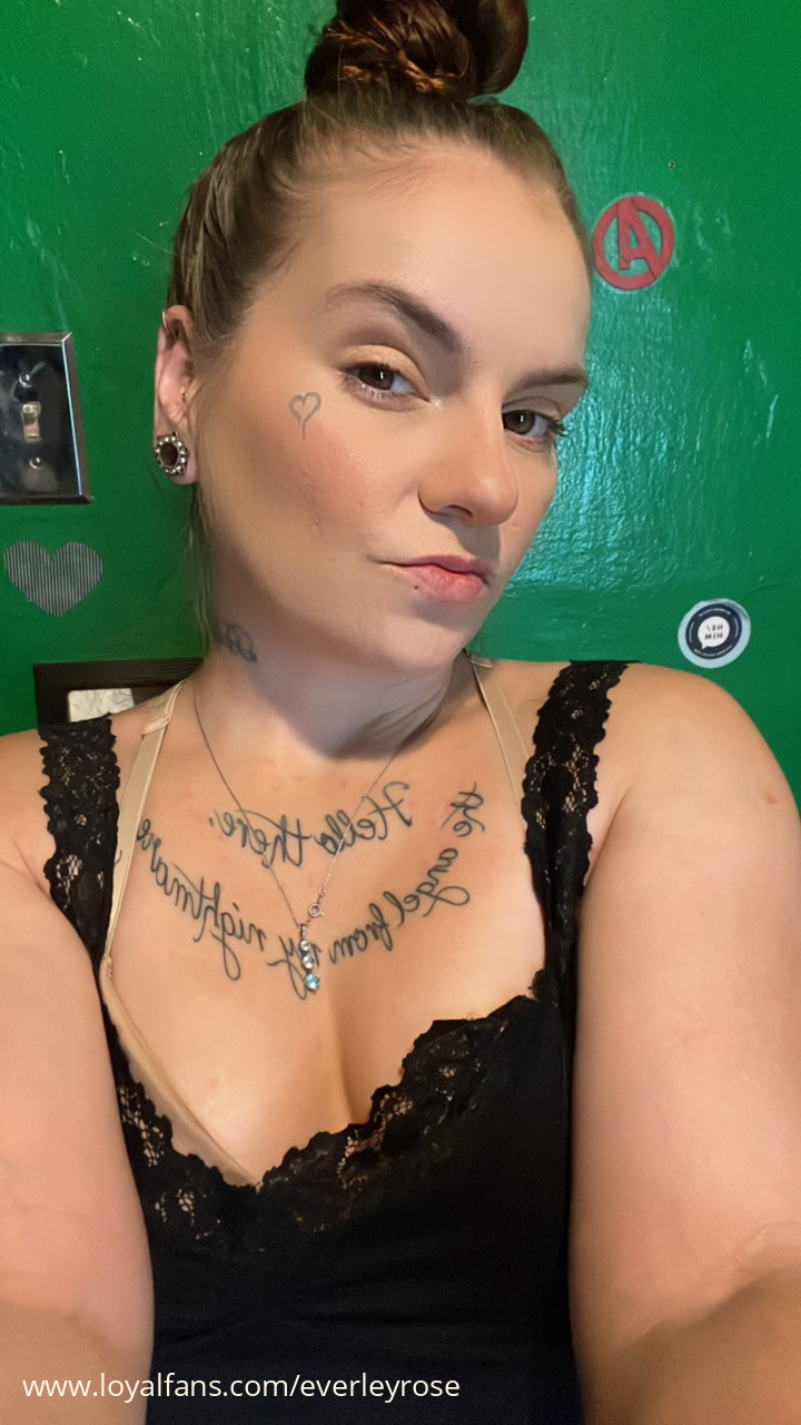 Everley Rose’s Official Social Fan Page | LoyalFans