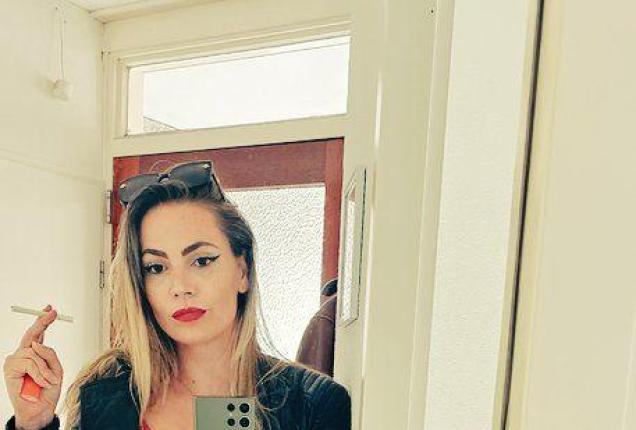 Subscribe and get 50% off - Dutch Goddess Coco Official Photos | LoyalFans