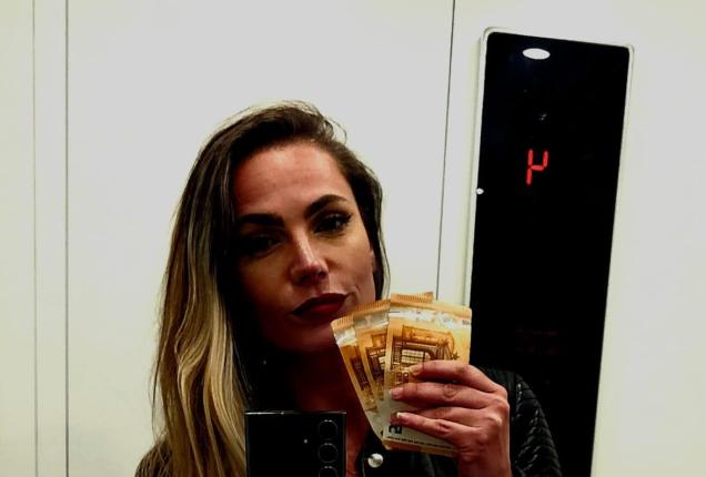 Free Task, - Dutch Goddess Coco Official Photos | LoyalFans