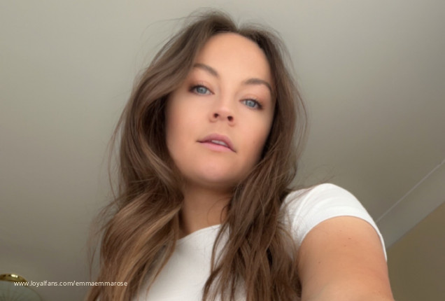 Smelly feet - Emma Emma Rose Official Profile | LoyalFans