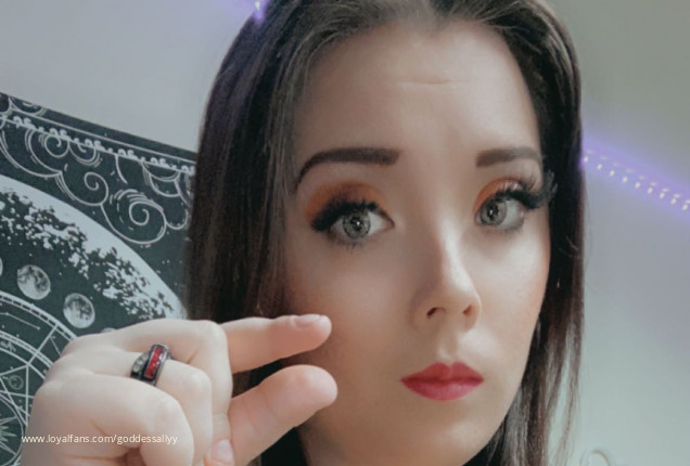 Now at my feet - Goddess Allyy Official Profile | www.Loyalfans.com