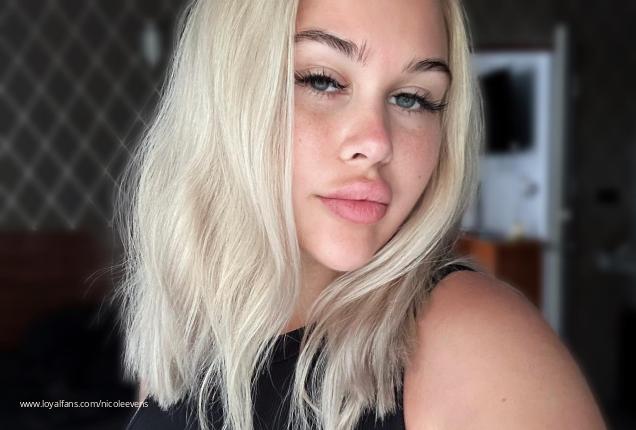 🍒 - Nicole Evens Official Photos | www.Loyalfans.com