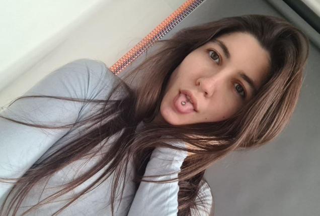 All You Deserve Is To Watch Me Stick My Tongue Out At You Lol 👅👅
