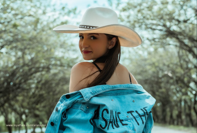 🔥🔥 - AriaTaylor Official Photos | www.Loyalfans.com