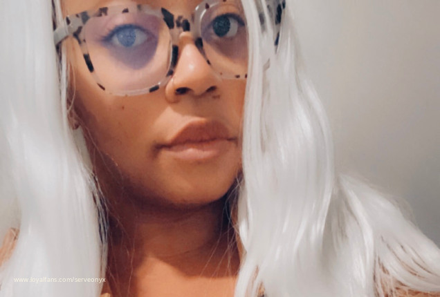 Lip Worship Findom Goddess Onyx Official Profile