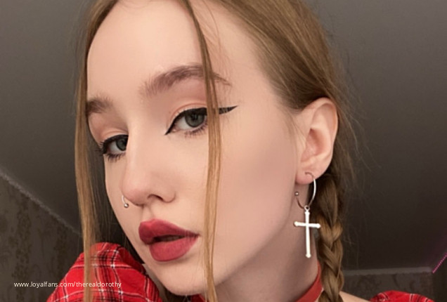 Im Washing My Sloppy Feet 💦💦 Therealdorothy Official Profile