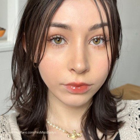 Miss Evelyn’s Official Social Fan Page | LoyalFans