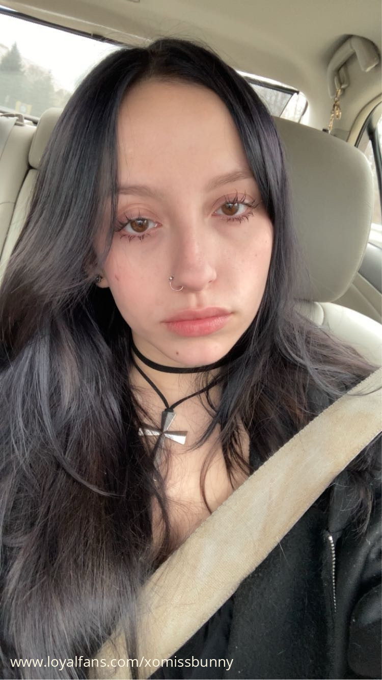 xomissbunny’s Official Social Fan Page | LoyalFans