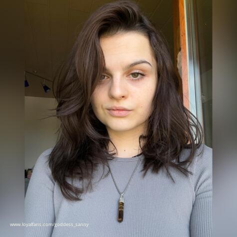 Good morning slaves and babes!!! - Lady Freya Official Photos | www.Loyalfans.com