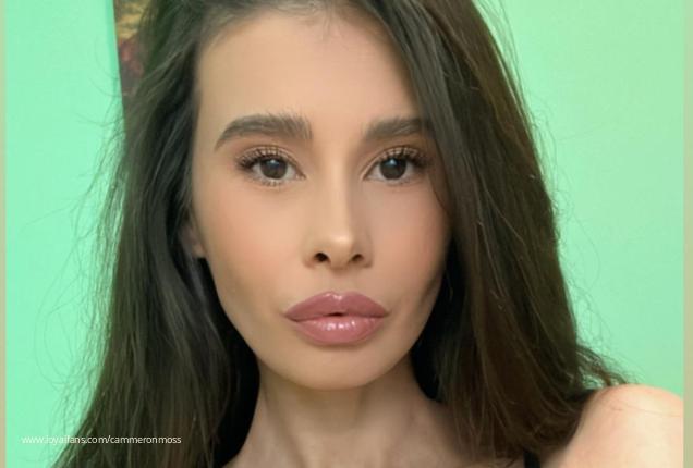 It’s wide open. Make yourself useful now . - Miss CammeronMoss Official Photos | www.Loyalfans.com