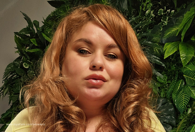 Wanna cum on my perfect boobs? - Anna Katz Official Photos | LoyalFans