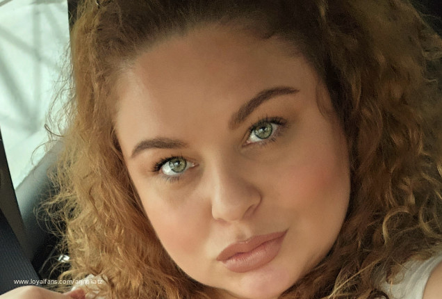 Have you ever been naughty in a road?👀 - Anna Katz Official Photos ...