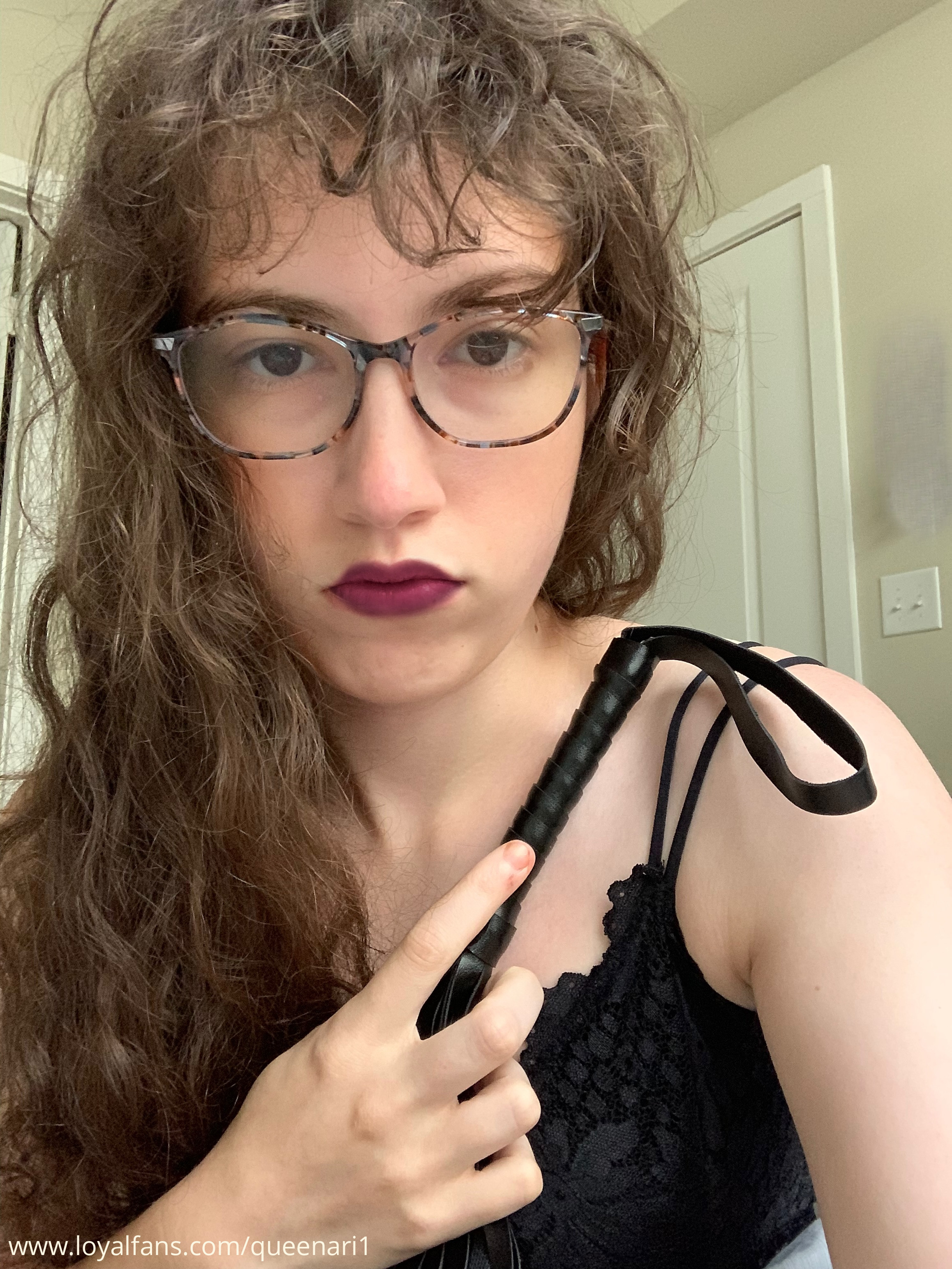 QueenAri1’s Official Social Fan Page | LoyalFans