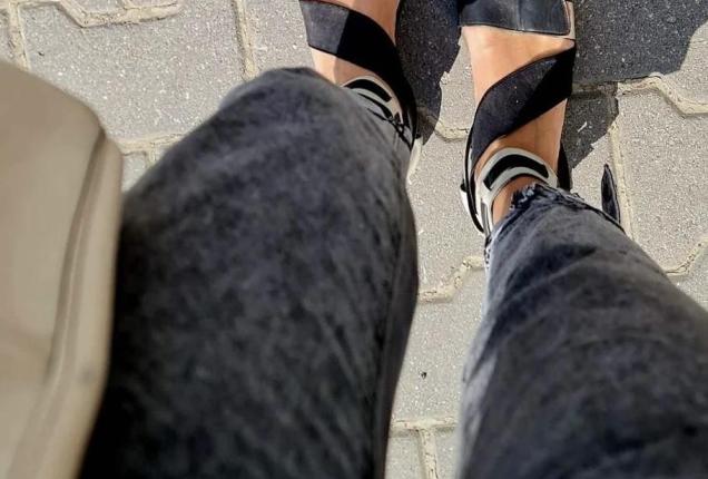 Suns out, toes out 😏 - Softsolesxx Official Photos | LoyalFans