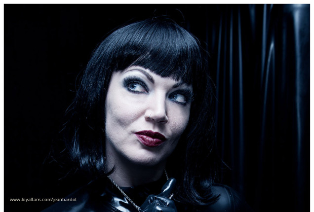 Mistress Jean's sock slave - Jean Bardot Official Profile | www ...