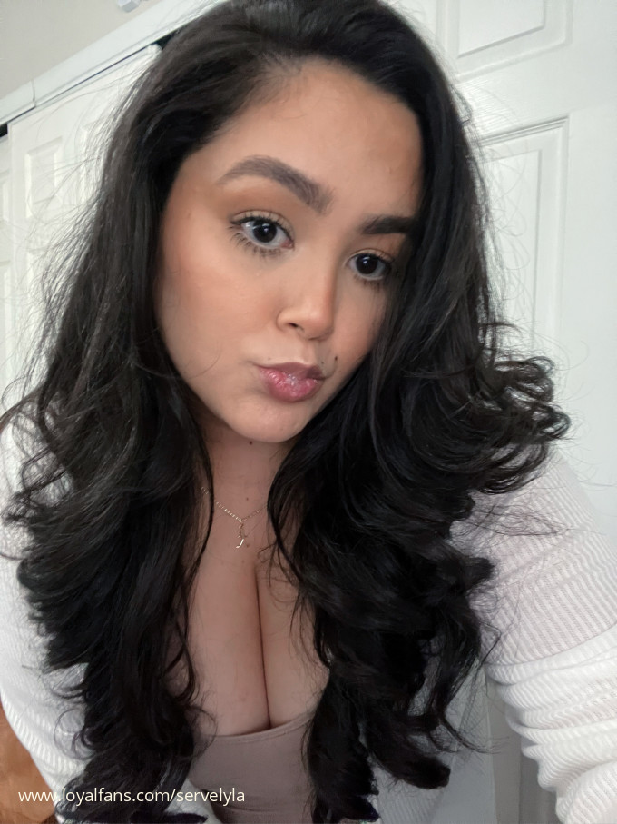 All of Goddess’ body fluids are glorious and delicious 💦 - Princess Daisy Findom Femdom Official ...