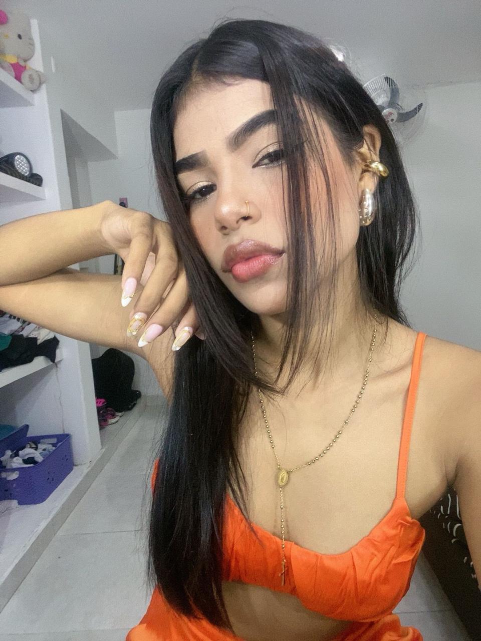 Lizz_Williams’s Official Social Fan Page | LoyalFans