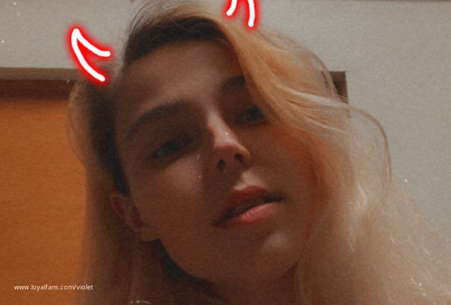 Happy Friday ️ - Violet Official Photos | www.Loyalfans.com