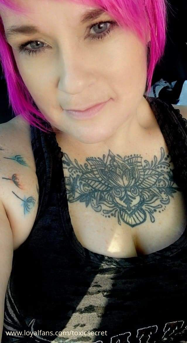 Toxic Secret’s Official Social Fan Page | LoyalFans