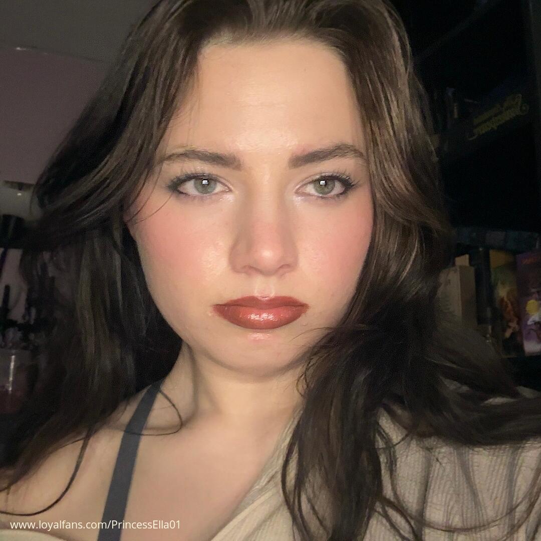 Princess Ella 01’s Official Social Fan Page | LoyalFans