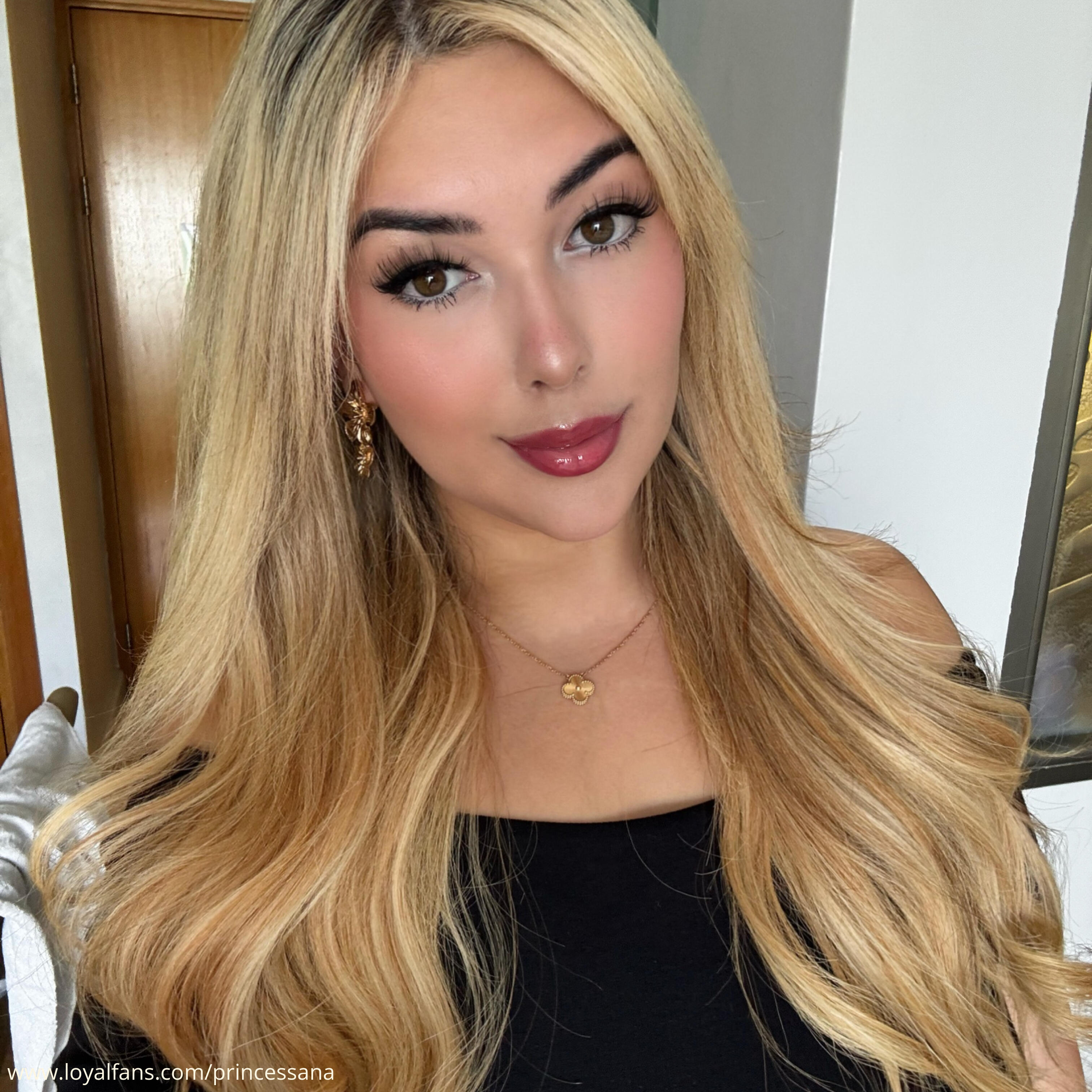 Princess Ana ’s Official Social Fan Page | LoyalFans