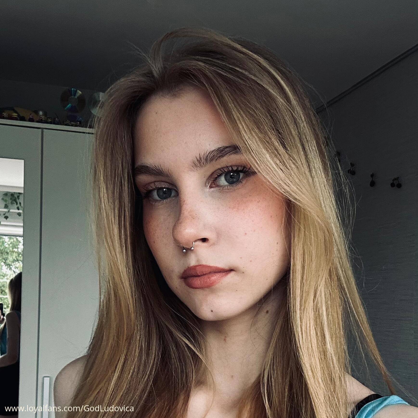 Paris Wins's Official Social Fan Page | LoyalFans