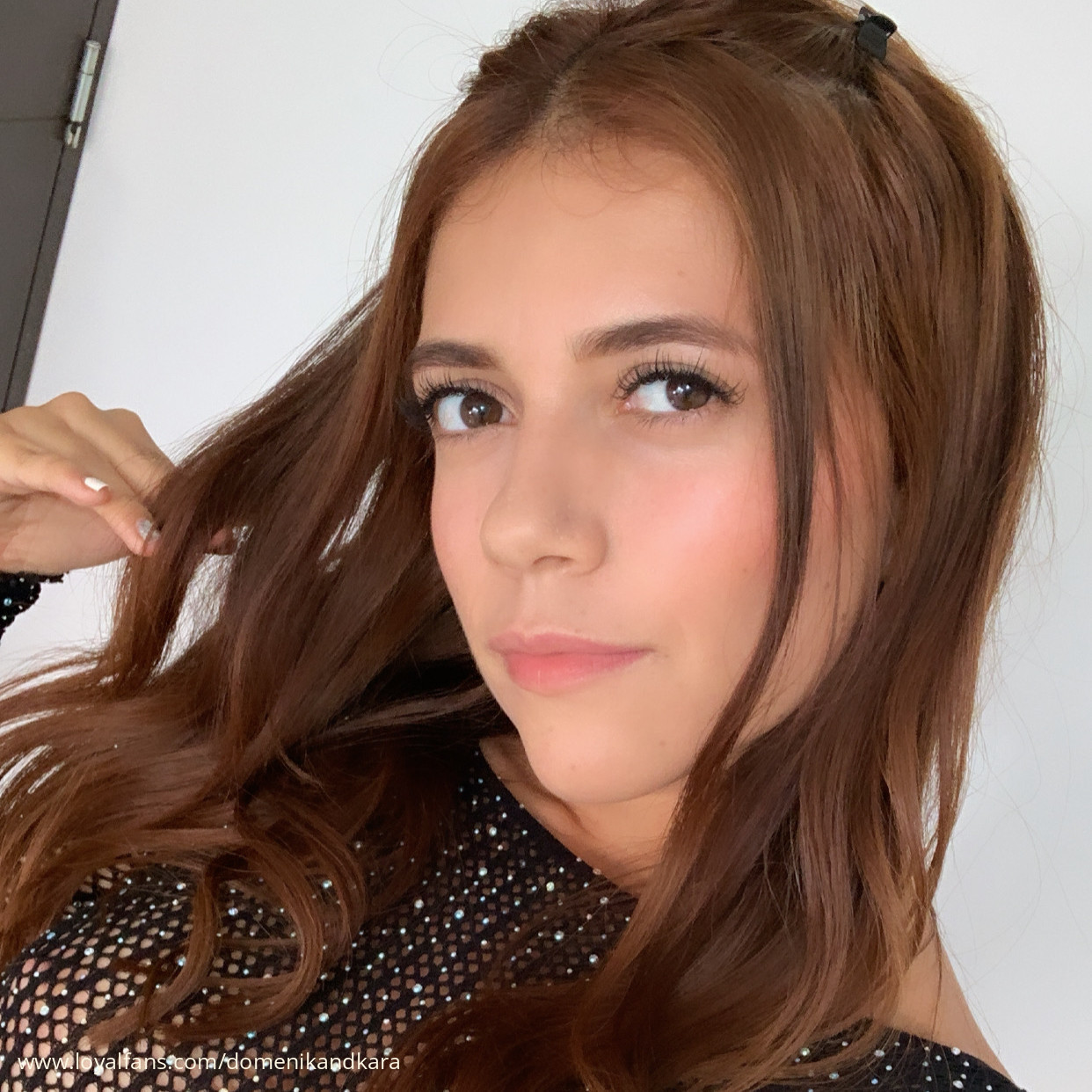 Watch and Buy Videos from the Official Video Store of Kara Colombian ...