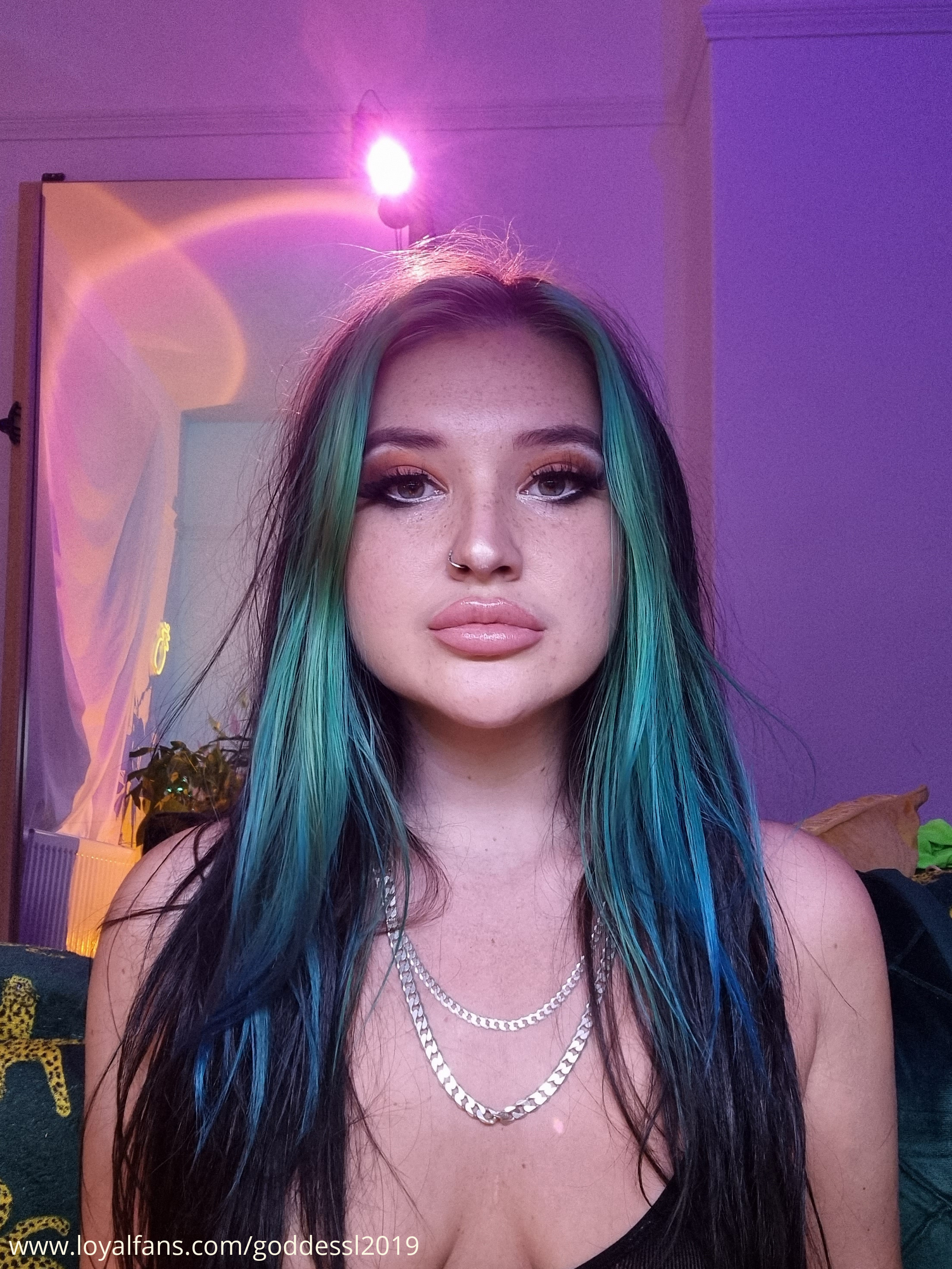 GoddessL2019's videos and clips | Official account | LoyalFans