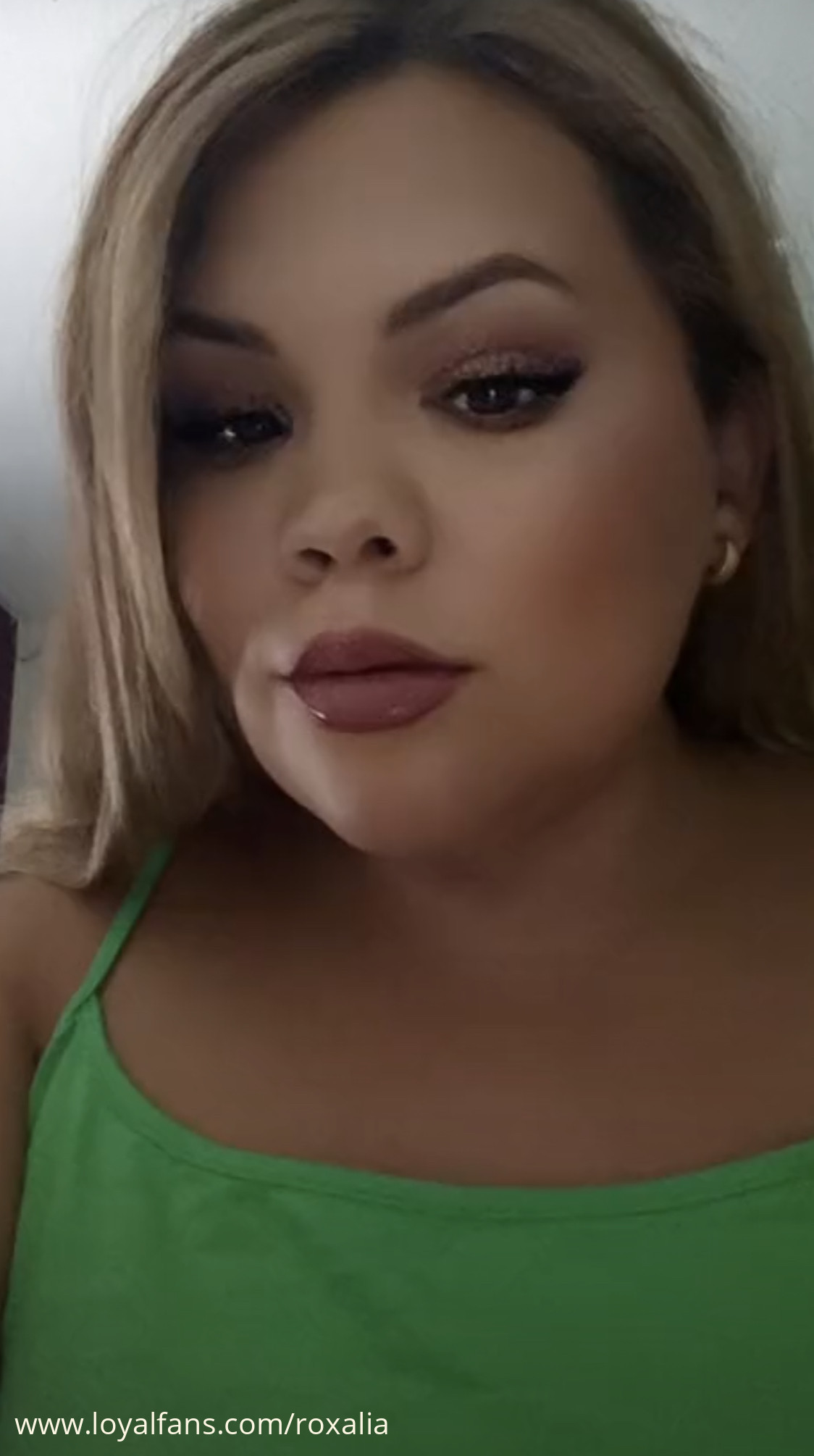 Roxalia's videos and clips | Official account | LoyalFans