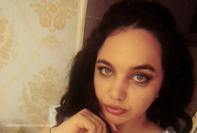 MarieJacobson Official Photos | LoyalFans