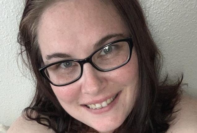 Happy Sunday - Bella McIntyre Official Photos | www.Loyalfans.com