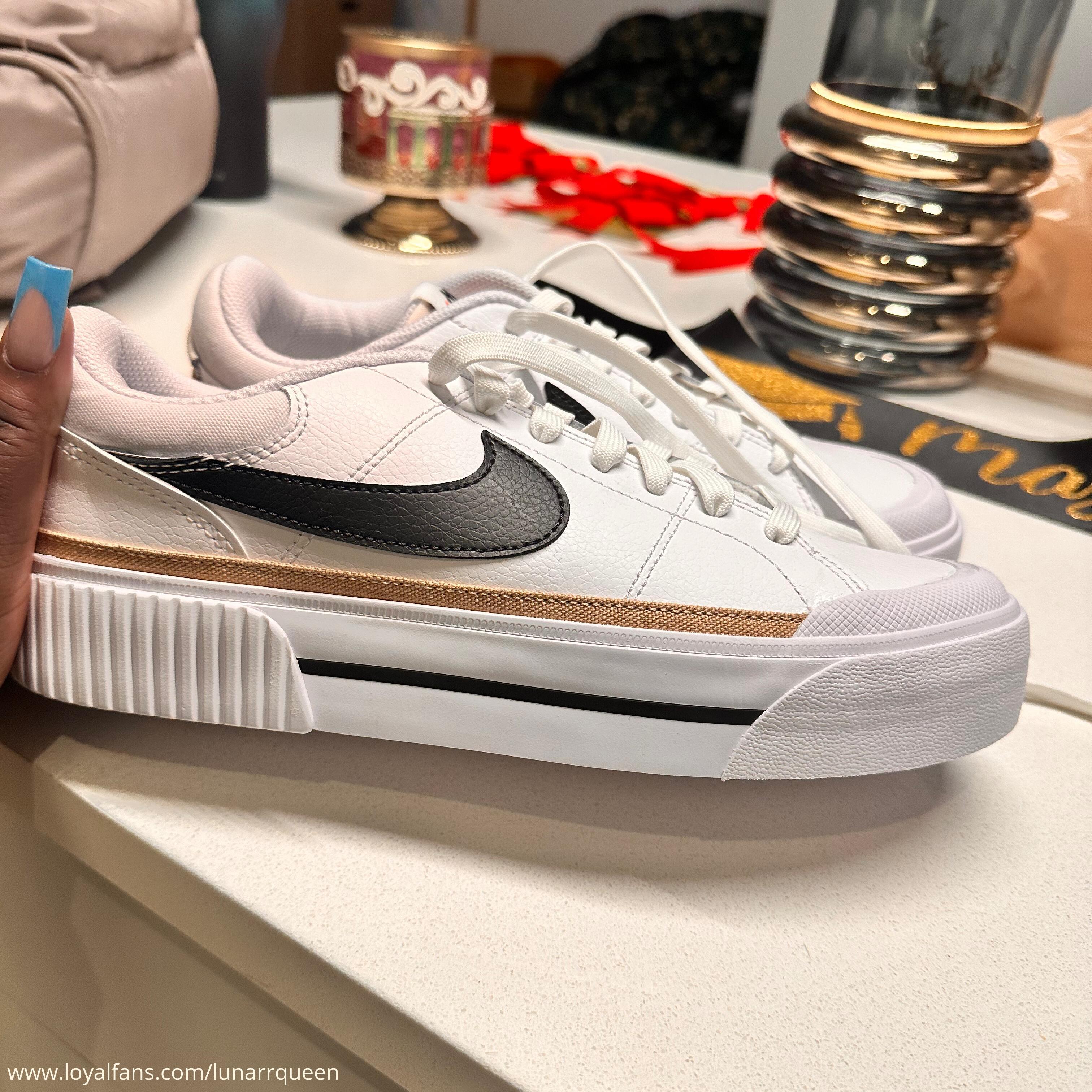 Lunarrqueen’s Official Social Fan Page | LoyalFans