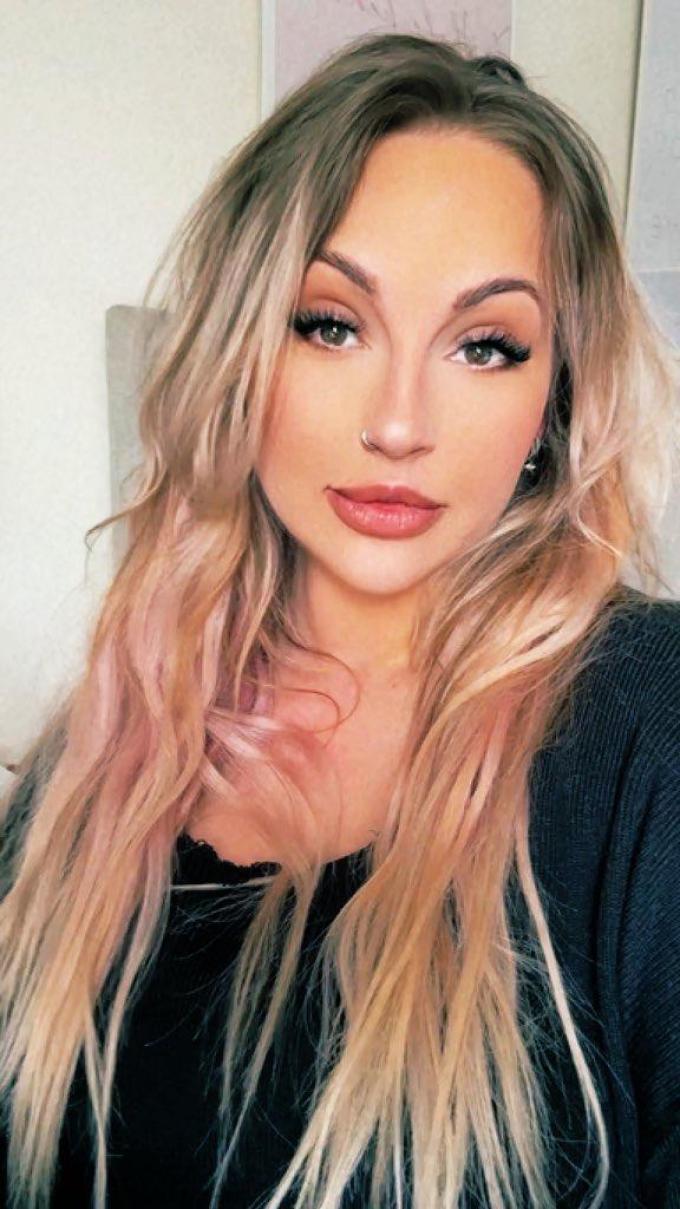 Wallet Drain Humiliation I Queen Lilly I Findom Femdom ’s Official ...