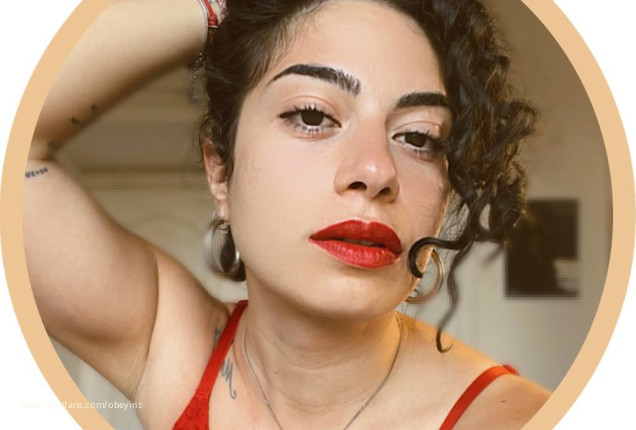 Feet worship with Iris - ITA - Obey Iris Official Profile | www ...