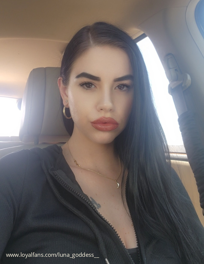 lunaaagoddesss’s Official Social Fan Page | LoyalFans
