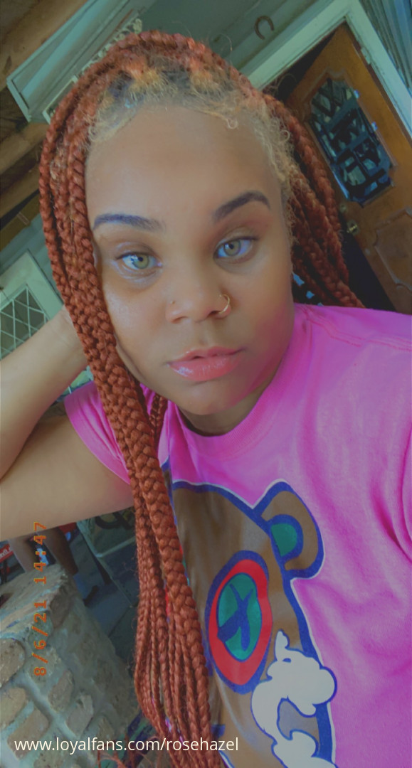 Rosehazel’s Official Social Fan Page | LoyalFans
