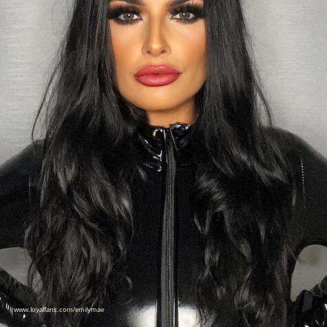 Pretty soles - Miss Emily Official Photos | www.Loyalfans.com